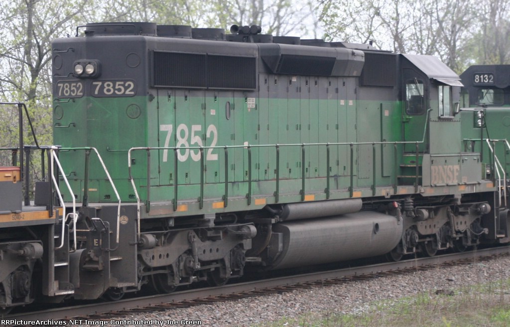 BNSF 7852